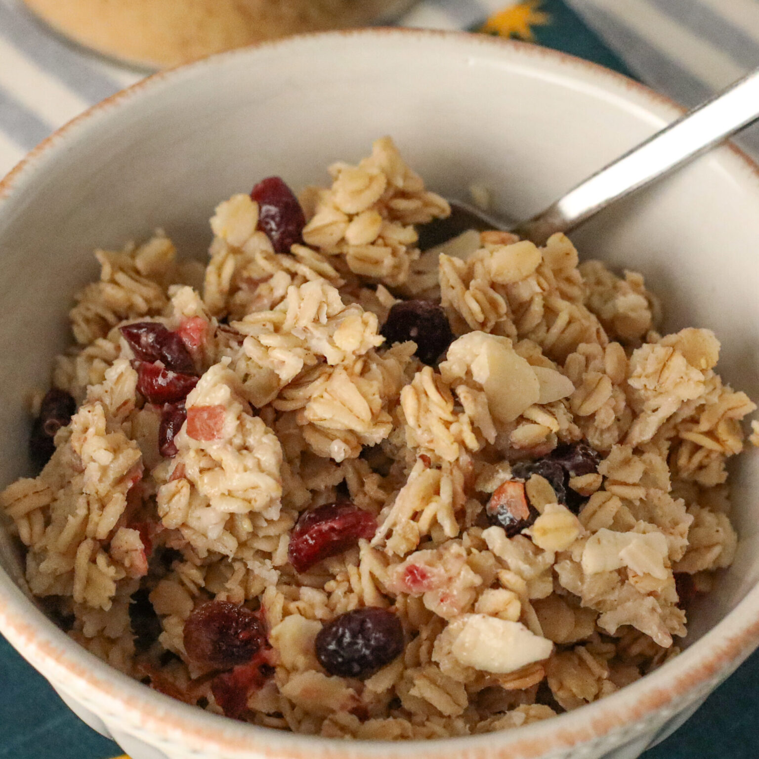 Easy Oatmeal with Dried Cranberries and Almonds