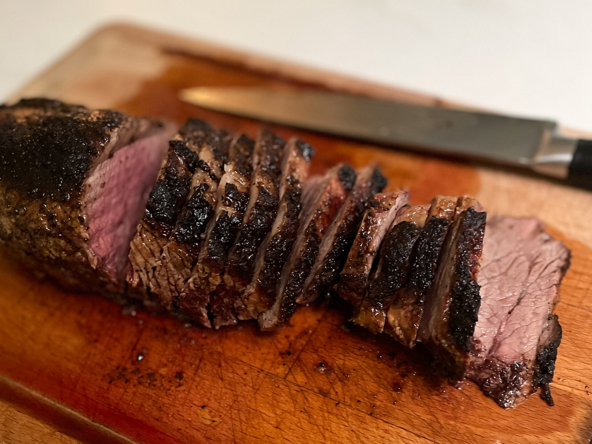 How to Cook a Tri-Tip Roast in a Cast-Iron Skillet